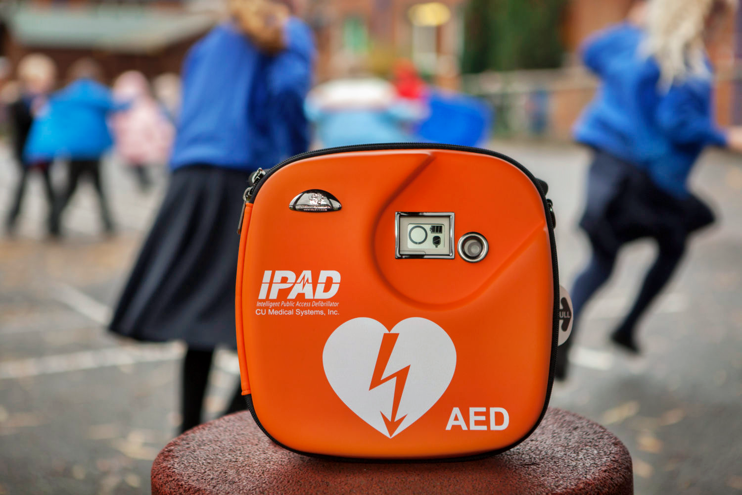 IPAD™ SP1 Semi-Automatic AED with Case - Cardiocare-group.com
